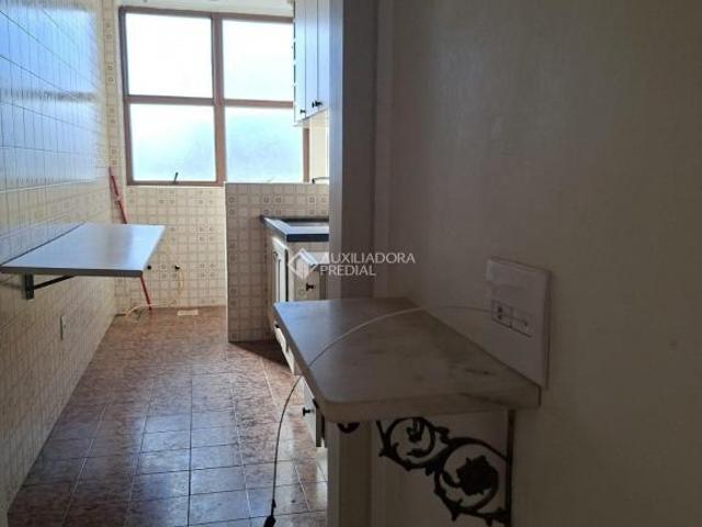 Apartamento à venda no bairro Floresta, 2 quartos sacada elevador
