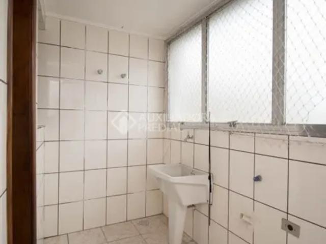Apartamento à venda na Floresta com 75 m² e 2 dormitórios/quartos disponíveis