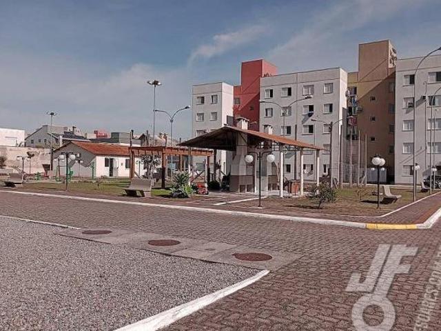 Apartamento à venda no bairro Fragata em Pelotas/RS