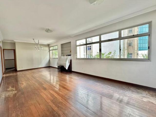 Apartamento à venda no bairro Funcionários
