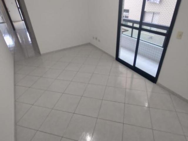 Apartamento à venda no bairro Guilhermina Praia Grande/SP