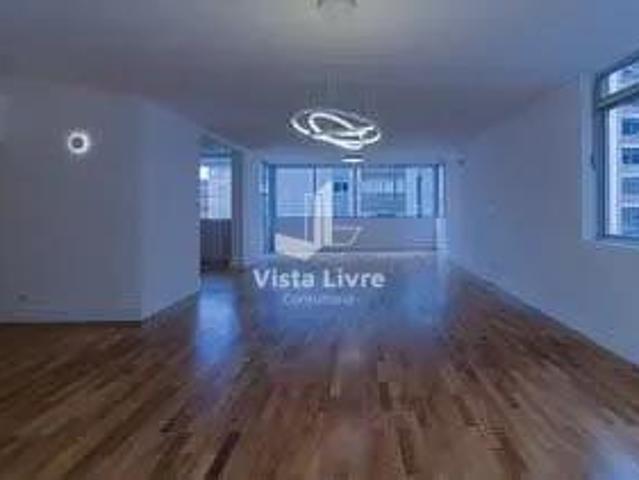 Apartamento à venda no bairro Higienópolis, localizado na cidade de São Paulo, E