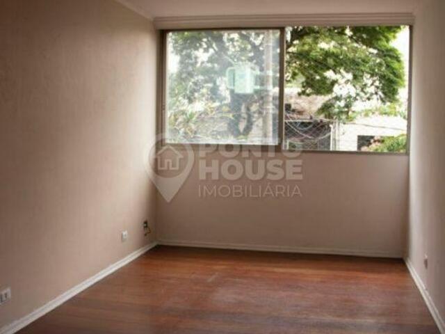 Apartamento à venda no bairro Indianópolis com 4 dormitórios, 2 suítes e 1 vaga