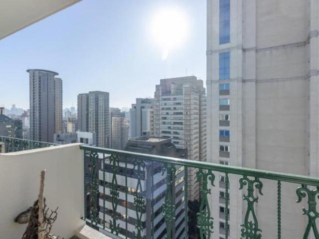 Apartamento à venda no bairro Itaim Bibi em São Paulo/SP