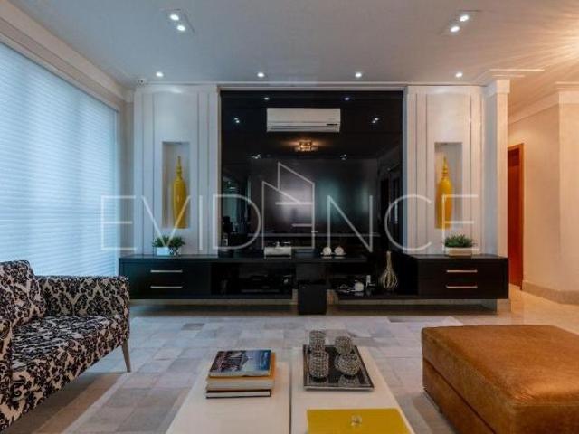 Apartamento à venda no bairro Jardim Anália Franco com 335 m²