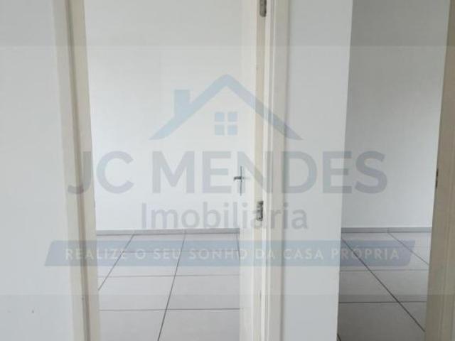 Apartamento à venda no bairro Jardim Guarujá Colombo/PR