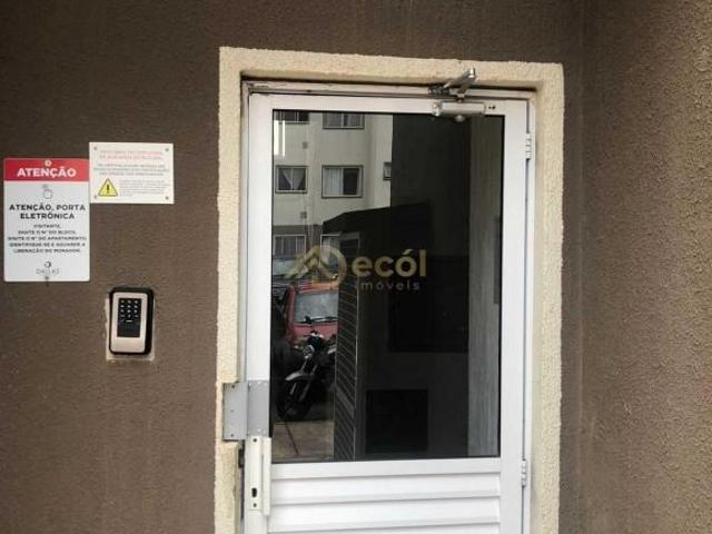 Apartamento à venda no bairro Jardim Iruama Campo Largo/PR
