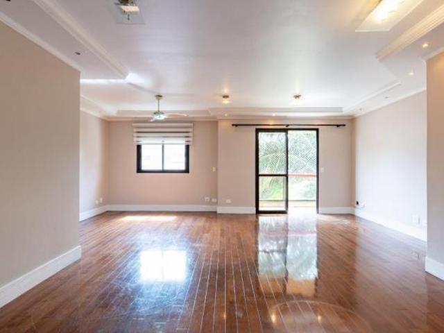 Apartamento à venda no bairro Jardim Leonor em São Paulo/SP
