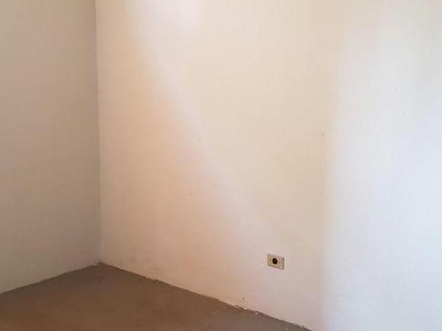 Apartamento à venda no bairro Jardim Santa Cruz em Londrina/PR