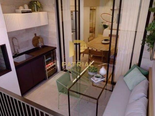 Apartamento à venda no bairro Juvevê