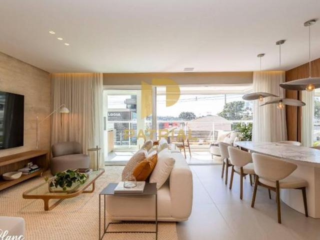 Apartamento à venda no bairro Juvevê
