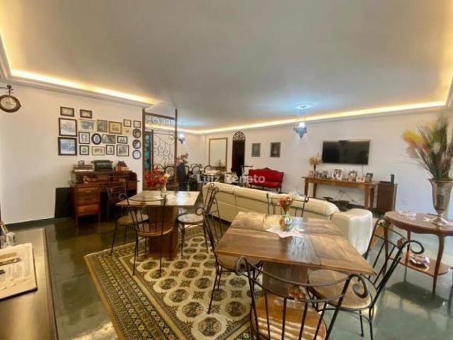 Apartamento à venda no bairro Lourdes