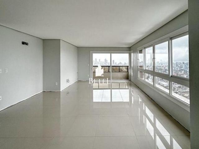 Apartamento à venda no bairro Madureira Caxias do Sul/RS