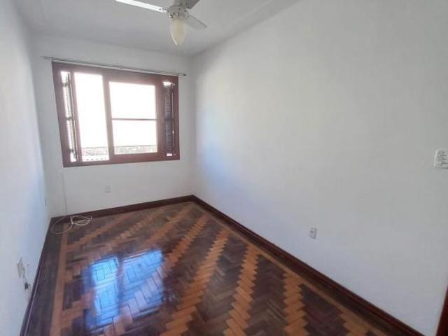 Apartamento a venda no Bairro Menino Deus / 1 Dorm. / Localização privilegiada