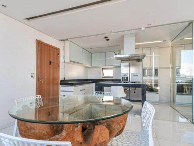 Apartamento à venda no bairro Moema São Paulo/SP