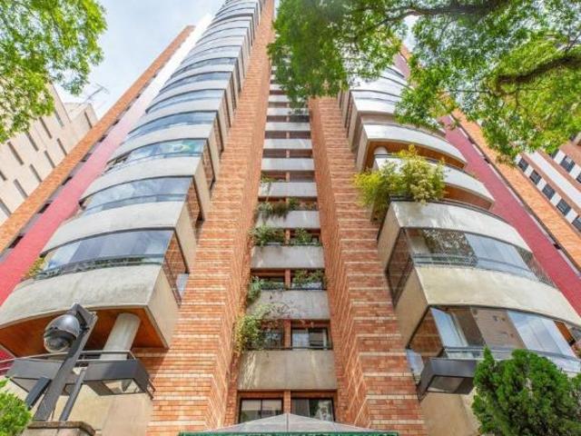 Apartamento à venda no bairro Moema São Paulo/SP
