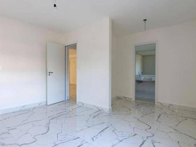 Apartamento à venda no bairro Moema São Paulo/SP