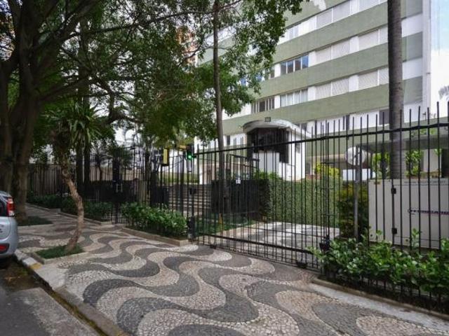 Apartamento à venda no bairro Moema São Paulo/SP