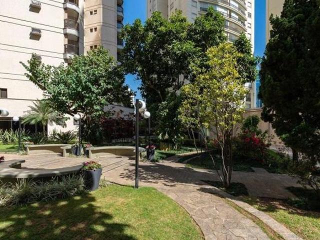 Apartamento à venda no bairro Moema São Paulo/SP