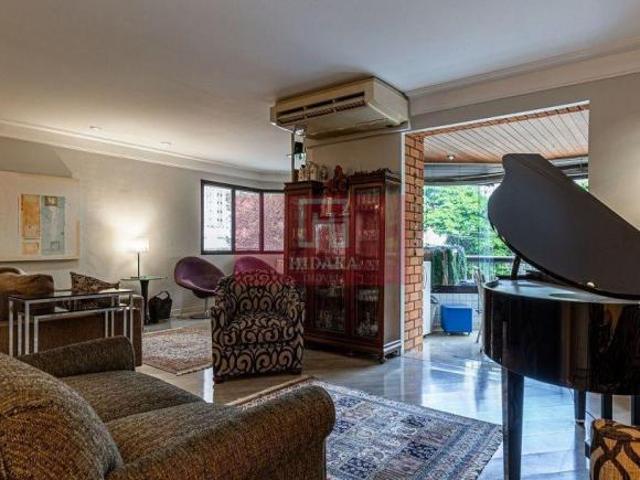 Apartamento à venda no bairro Moema São Paulo/SP, Zona Sul