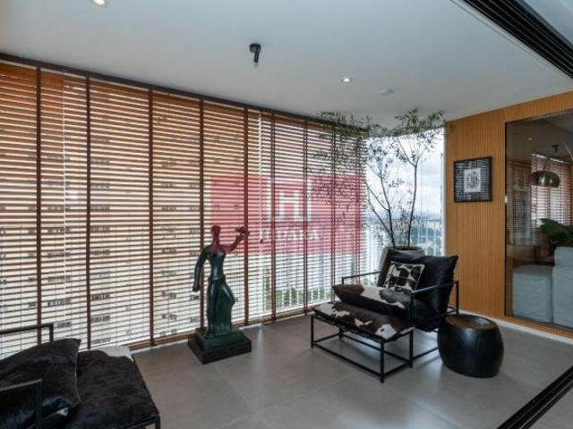 Apartamento à venda no bairro Morumbi São Paulo/SP, Zona Oeste