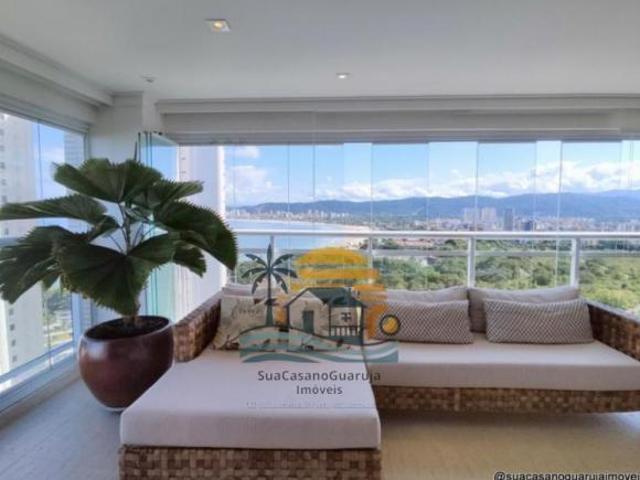 Apartamento à venda no bairro Parque Enseada em Guarujá/SP