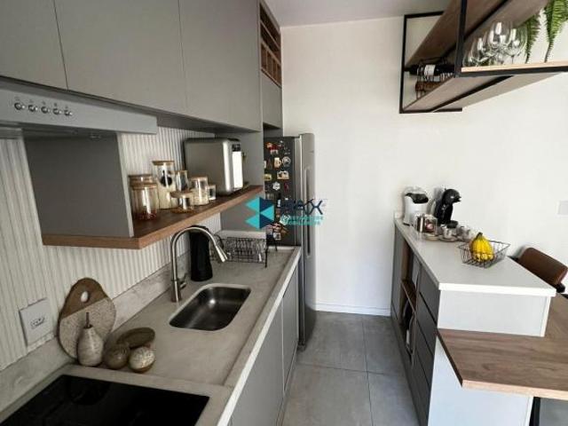 Apartamento à venda no bairro Parque Industrial São José dos Campos/SP