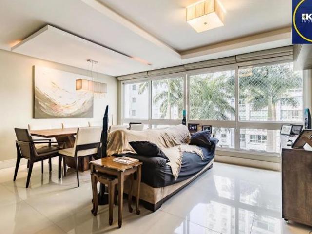 Apartamento à venda no bairro Passo D&apos areia em Porto Alegre/RS
