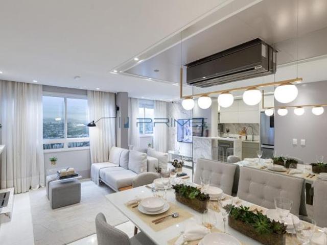 Apartamento à venda no bairro Passo D&apos areia Porto Alegre/RS