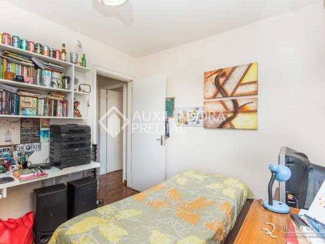 Apartamento à venda em Petrópolis com 68m² e 2 dormitórios/quartos disponíveis