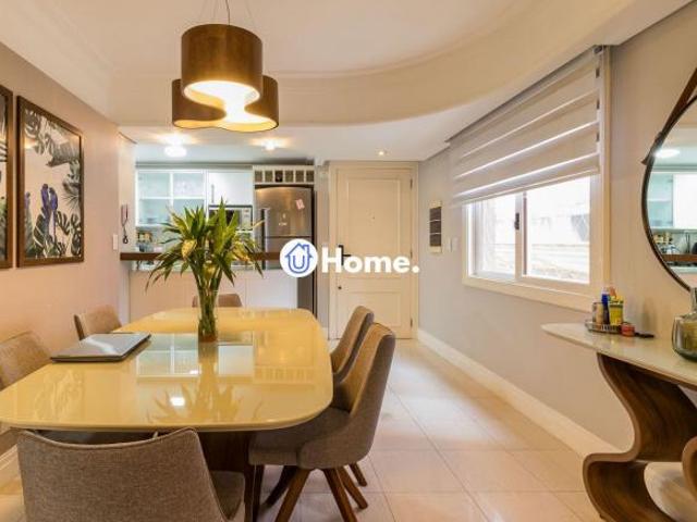 Apartamento à venda no bairro Petrópolis em Porto Alegre/RS