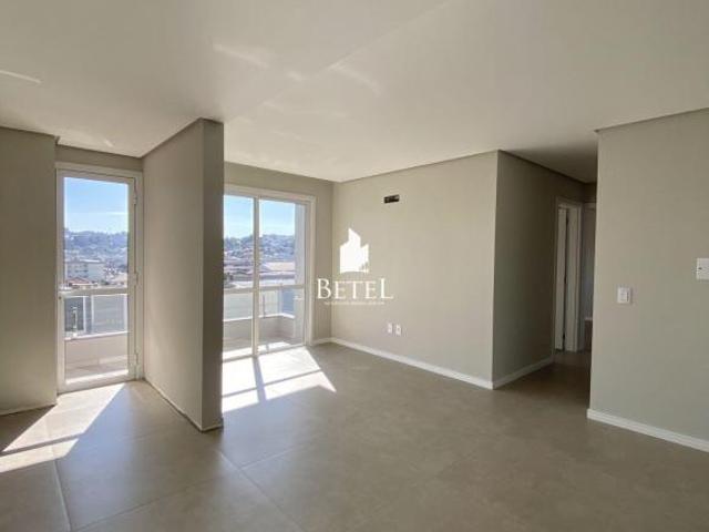 Apartamento à venda no bairro Pio X Caxias do Sul/RS