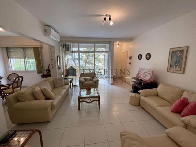 Apartamento à venda no bairro Pitangueiras, Guarujá