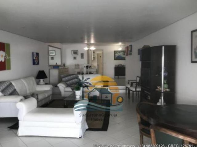 Apartamento à venda no bairro Pitangueiras em Guarujá/SP