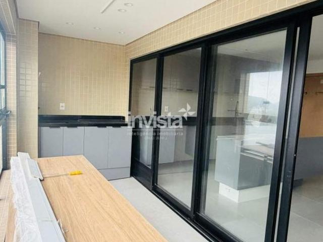 Apartamento à venda no bairro Ponta da Praia
