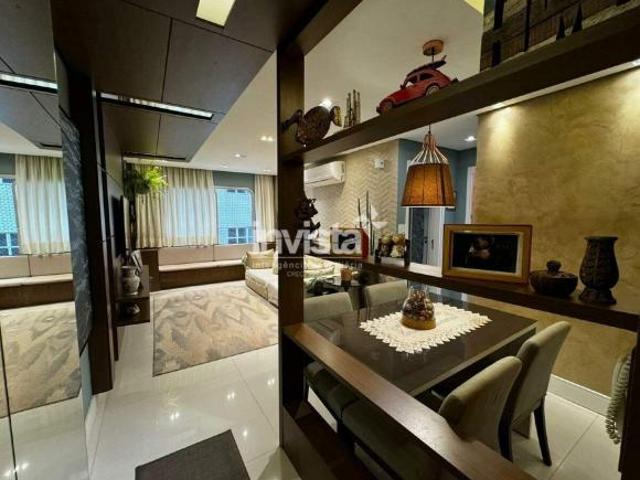 Apartamento à venda no bairro Ponta da Praia