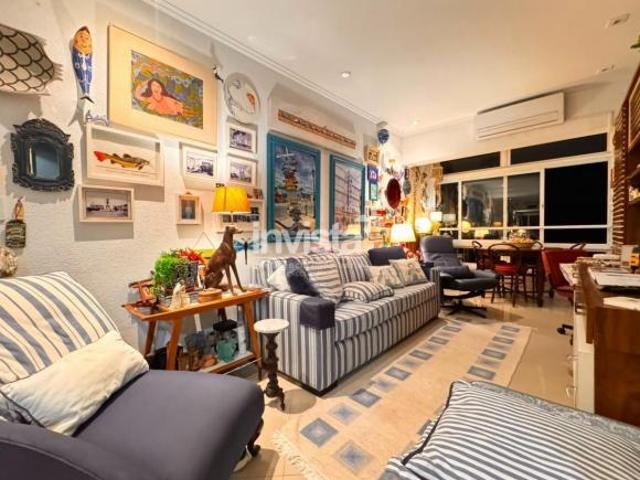 Apartamento à venda no bairro Ponta da Praia