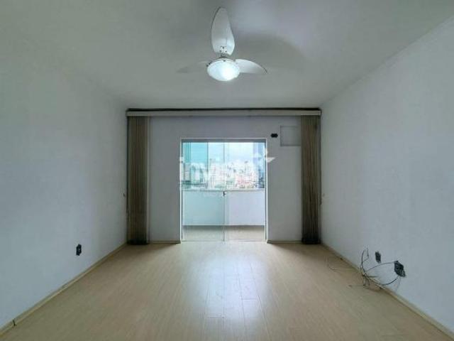 Apartamento à venda no bairro Ponta da Praia