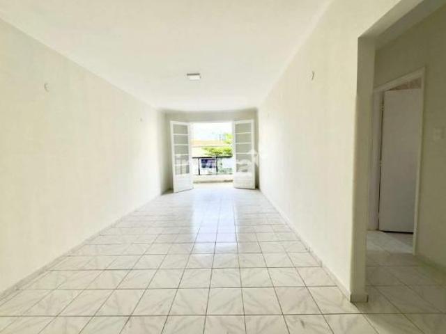 Apartamento à venda no bairro Ponta da Praia