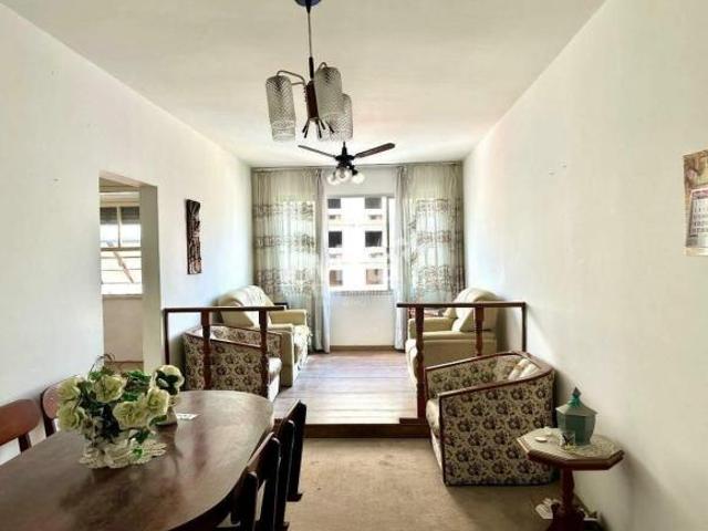 Apartamento à venda no bairro Ponta da Praia