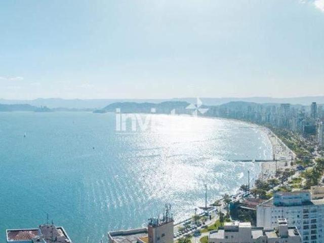 Apartamento à venda no bairro Ponta da Praia