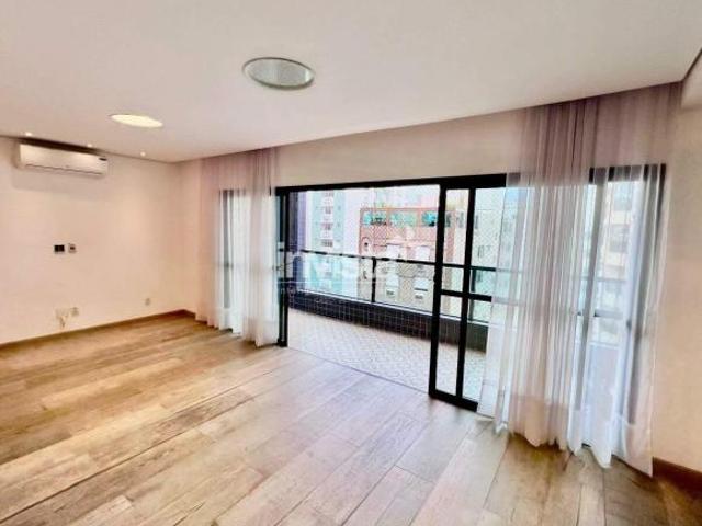Apartamento à venda no bairro Ponta da Praia