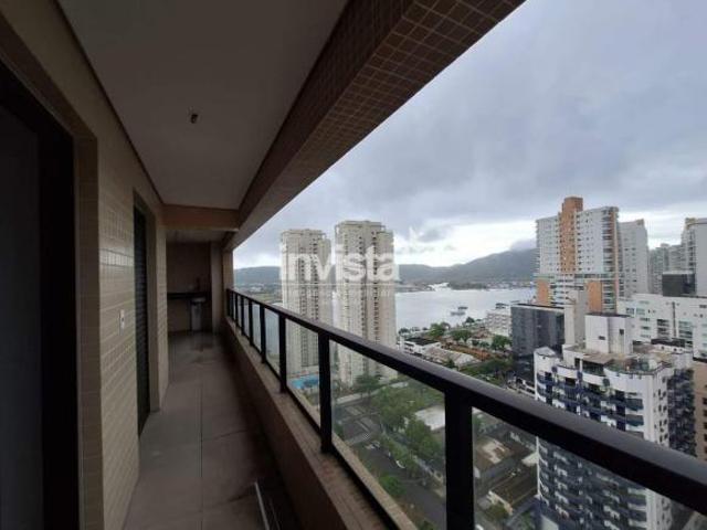 Apartamento à venda no bairro Ponta da Praia