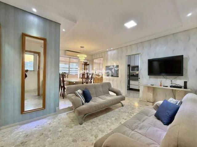 Apartamento à venda no bairro Ponta da Praia