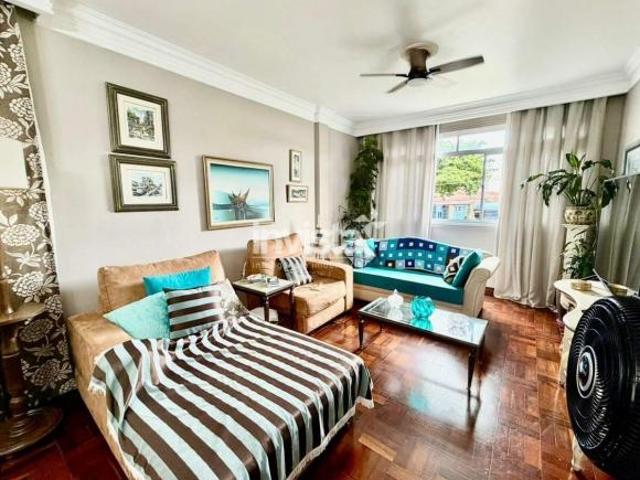 Apartamento à venda no bairro Ponta da Praia