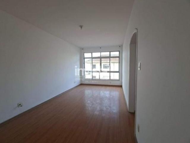 Apartamento à venda no bairro Ponta da Praia