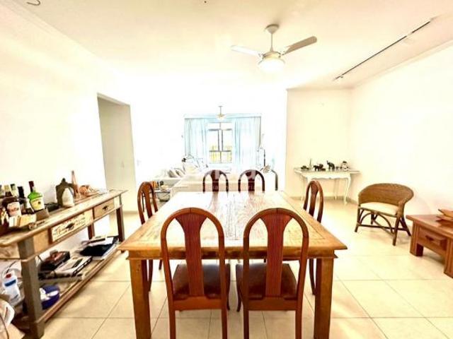 Apartamento à venda no bairro Ponta da Praia