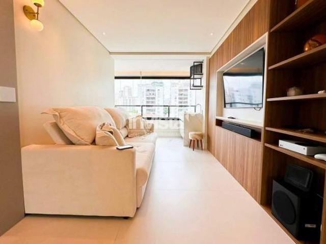 Apartamento à venda no bairro Ponta da Praia