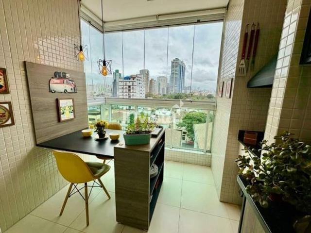 Apartamento à venda no bairro Ponta da Praia