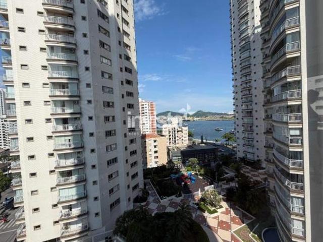 Apartamento à venda no bairro Ponta da Praia